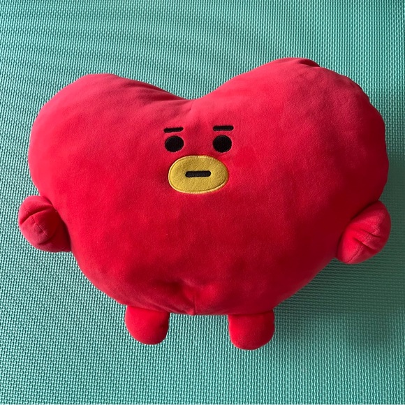 line friends | Toys | Bt2 Tata Heart Plush Red Line Friends Kawaii ...
